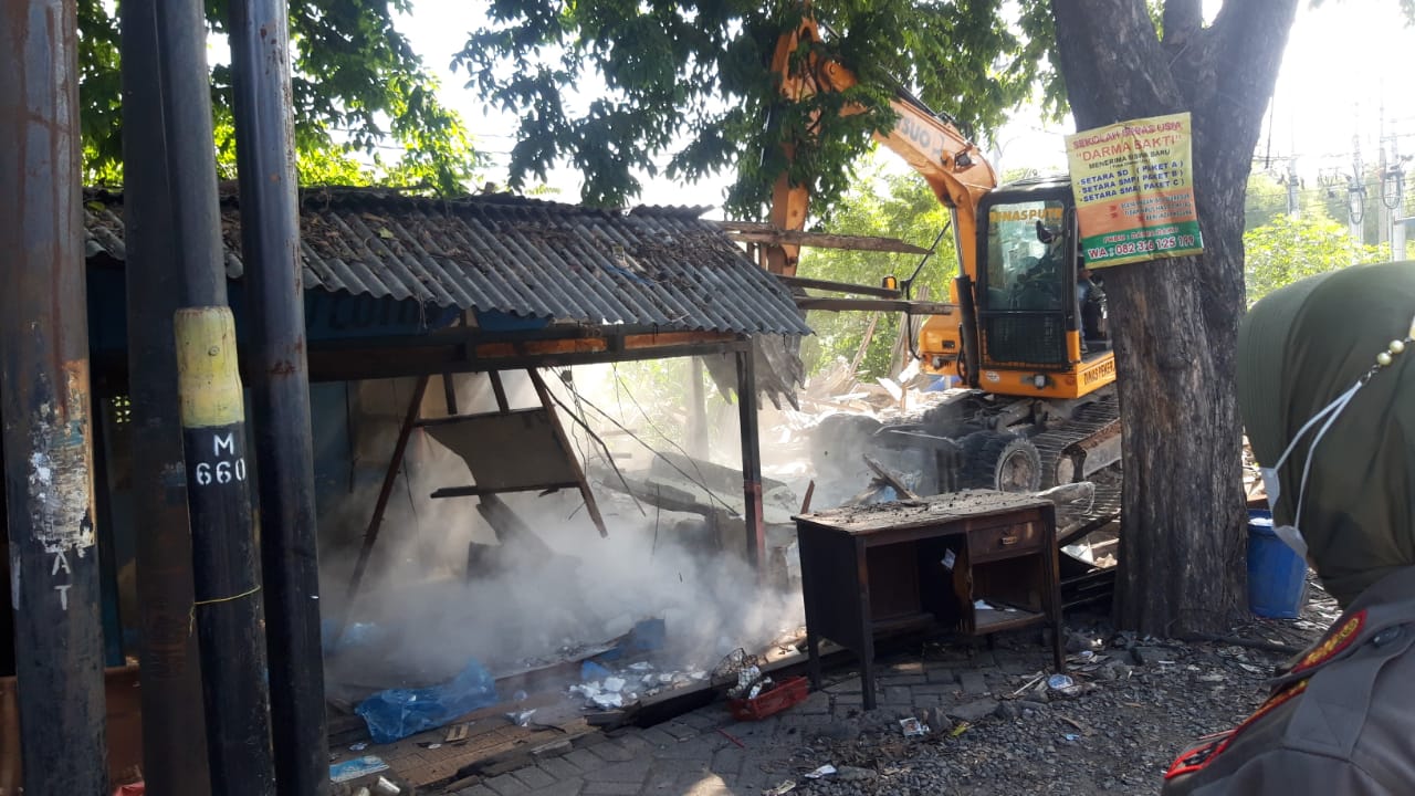 Atasi Macet Manyar, Pemkab Gresik Mulai Bongkar Lapak Untuk Proyek ... Atasi Macet Manyar, Pemkab Gresik Mulai Bongkar Lapak Untuk Proyek ...